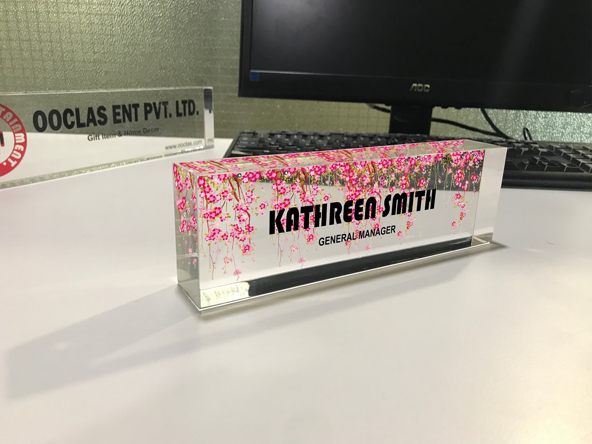 Acrylic Desk Name Plate Pink Flower - ooclas