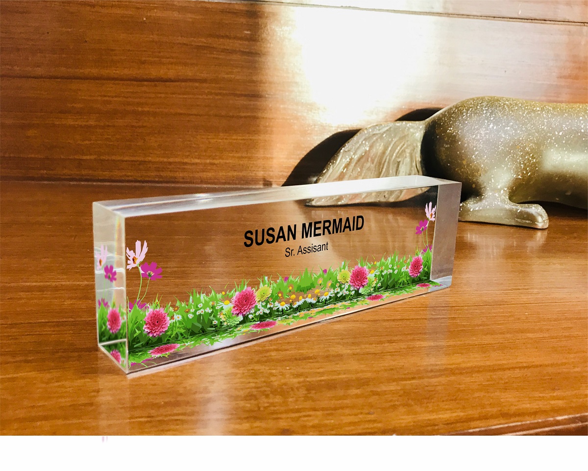 Acrylic Desk Name Plate Green Flowers - ooclas