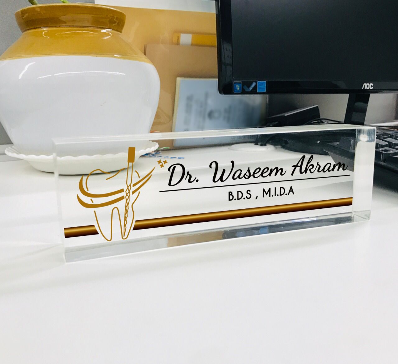 Acrylic Desk Name Plate Premium Gift for Dentist - ooclas